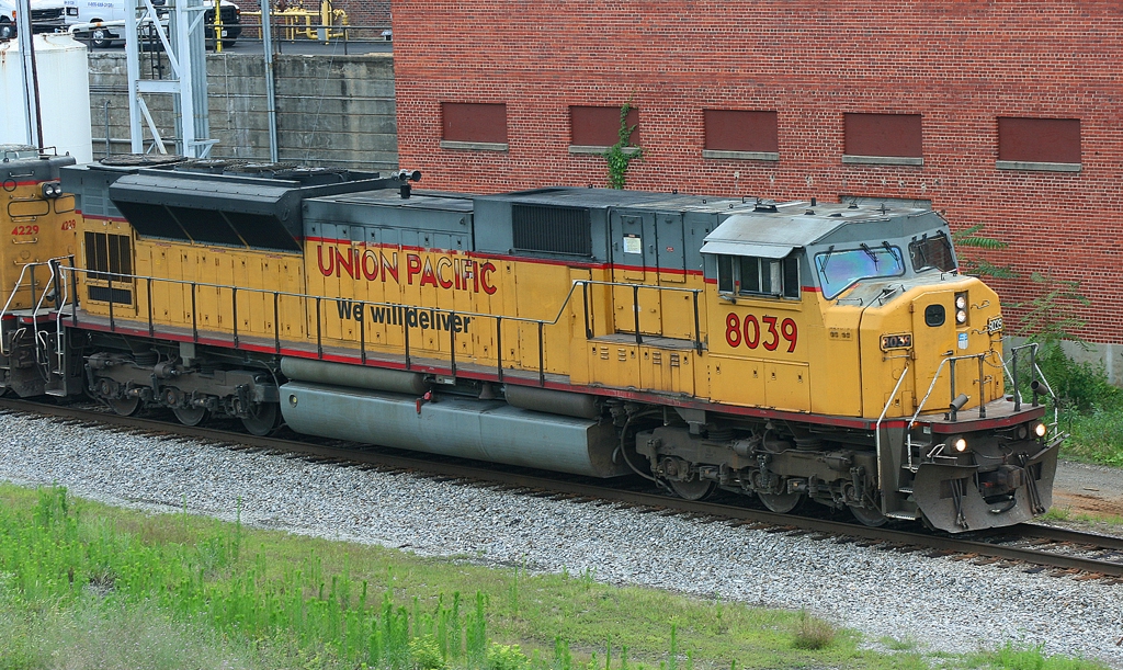 UP 8039